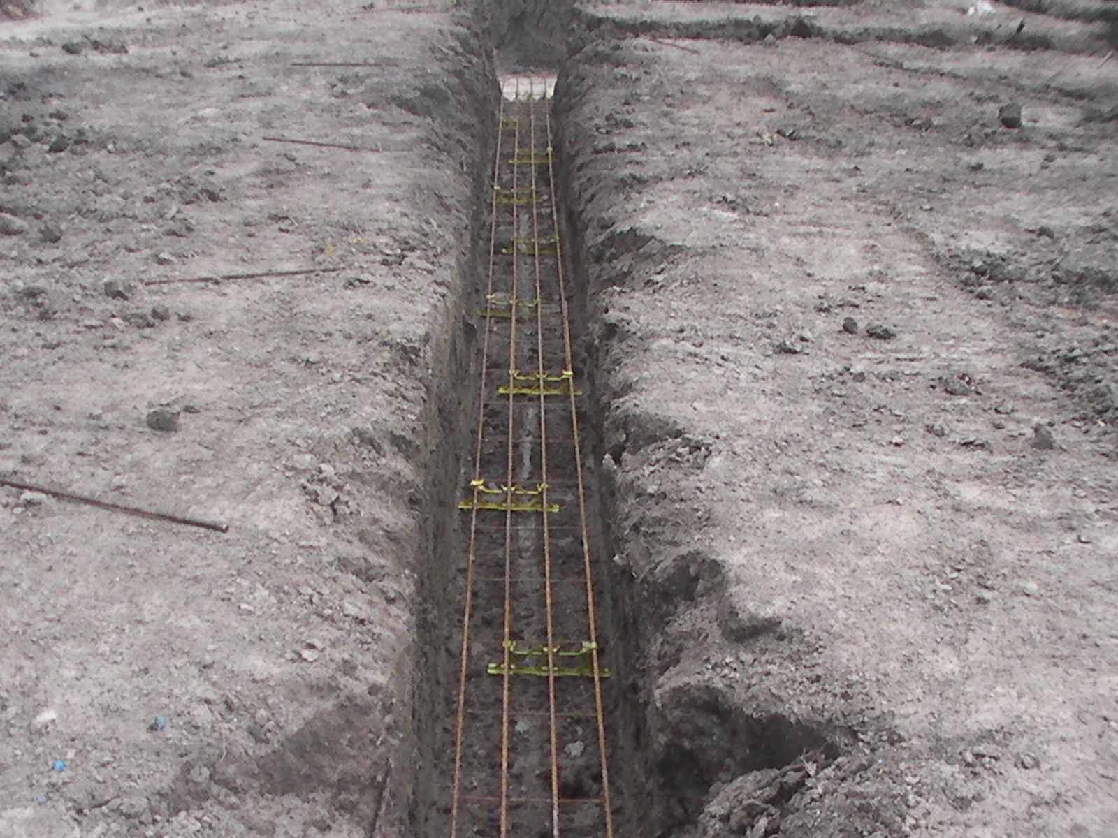eightmangana: Footings poured