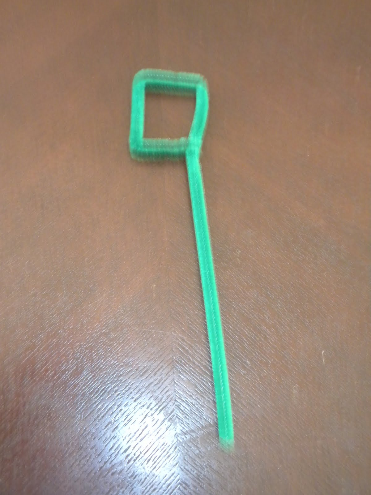 Daddy Day Care: Halloween Craft. Pipe cleaner Frankenstein.