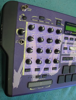 MATRIXSYNTH-B: EMU MP7 COMMAND STATION 7760 SOUND SYNTHESIZER