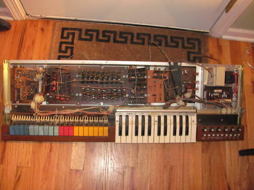 Category:Wurlitzer Orbit III Synthesizers - Wikimedia Commons