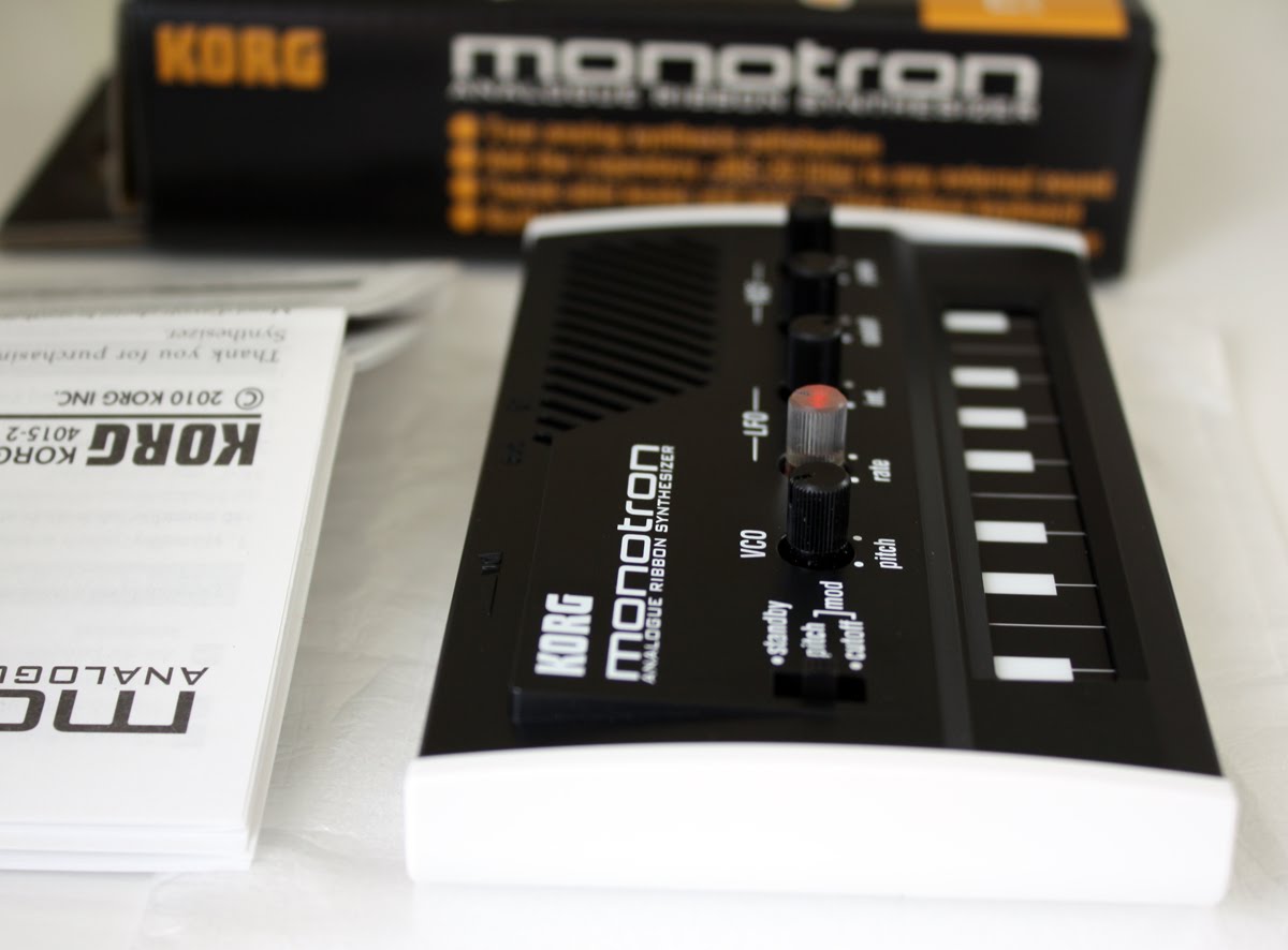 MATRIXSYNTH: KORG MONOTRON MINI SYNTHESIZER