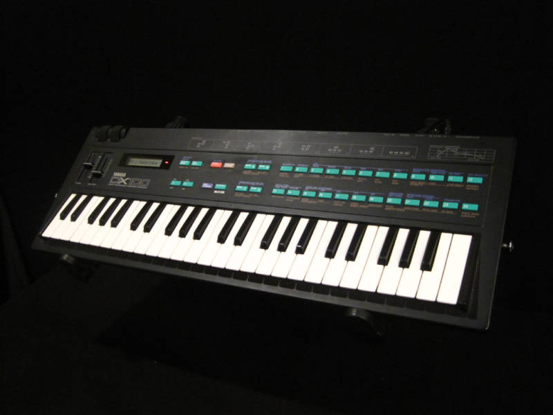 MATRIXSYNTH: Yamaha DX100 MIDI Keyboard synthesizer