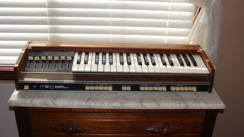 New York And Company Tallahassee: Thomas Organ Company