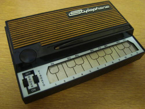 MATRIXSYNTH: Original 1970s Dubreq Stylophone