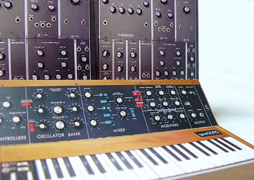 MATRIXSYNTH: Free Mini Moogs (Gas 0095)