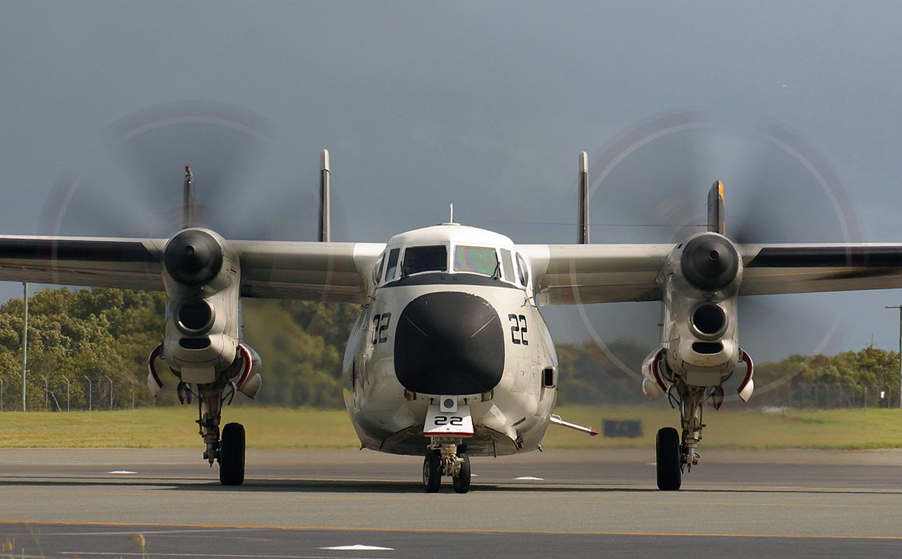 nhungdoicanh: Grumman C-2 Greyhound