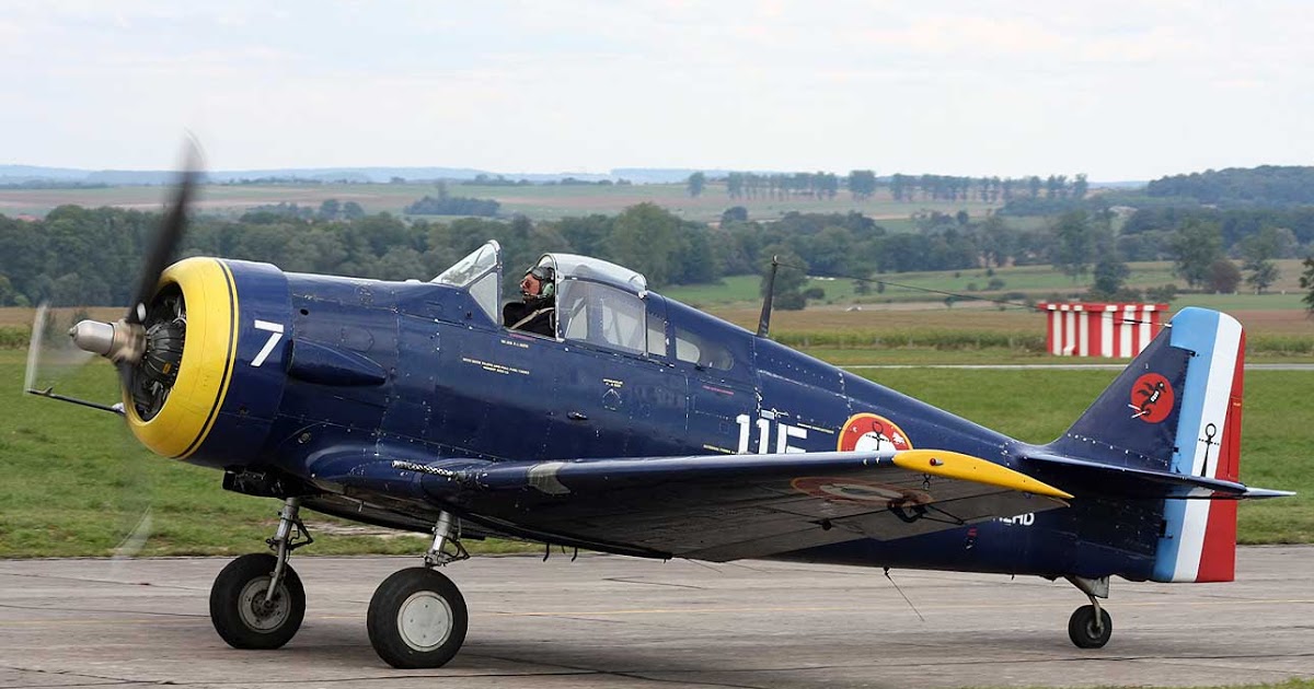 nhungdoicanh: North American P-64