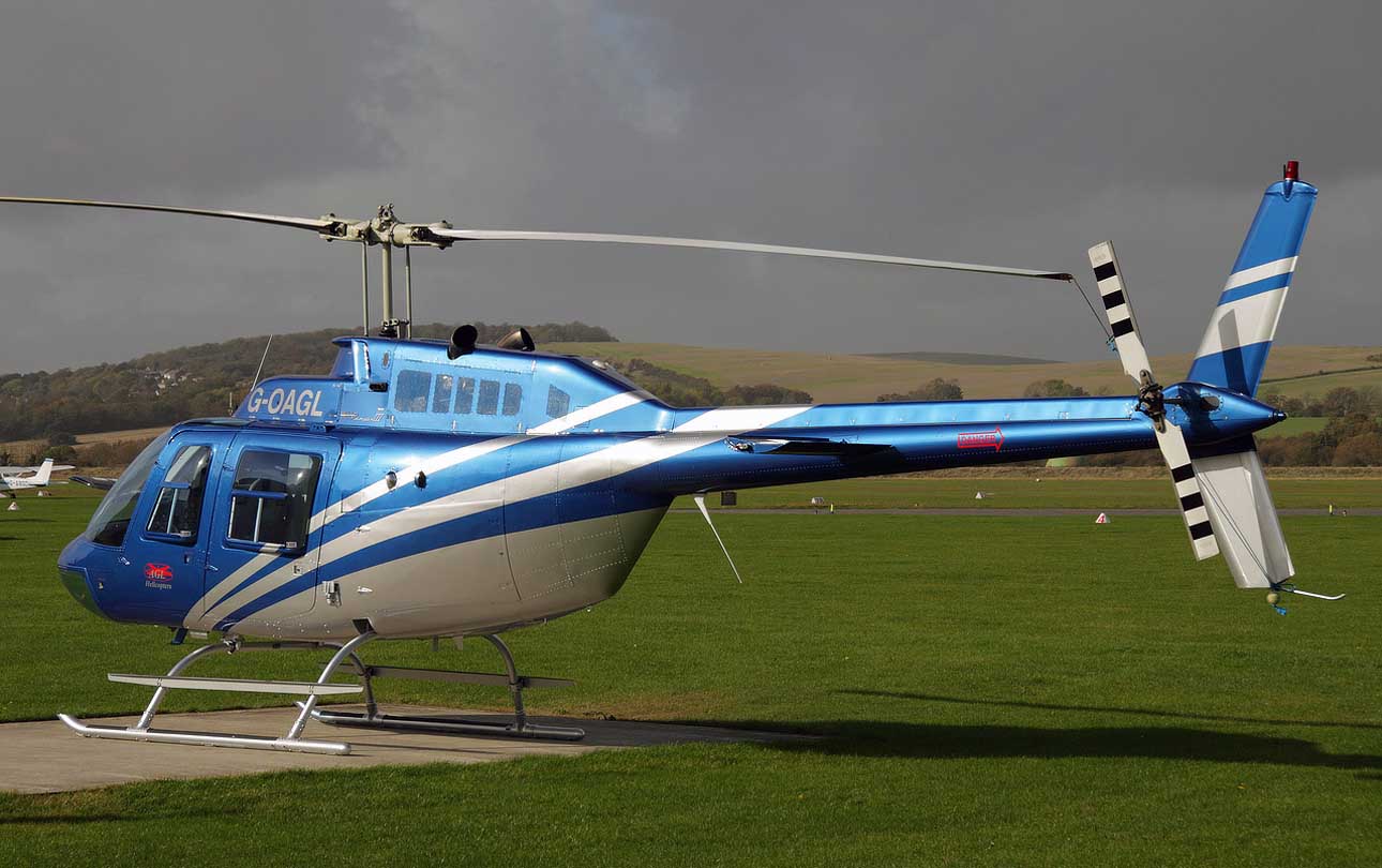 nhungdoicanh: Bell 206 Jet Ranger