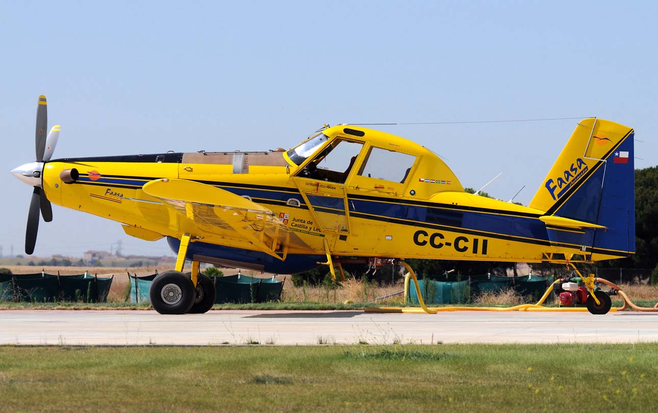 nhungdoicanh: Air Tractor AT-802