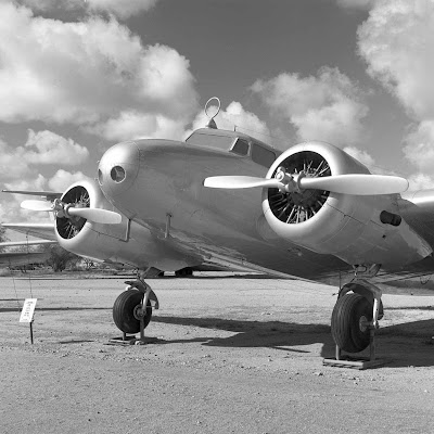 nhungdoicanh: Lockheed L-10 Electra / C-36