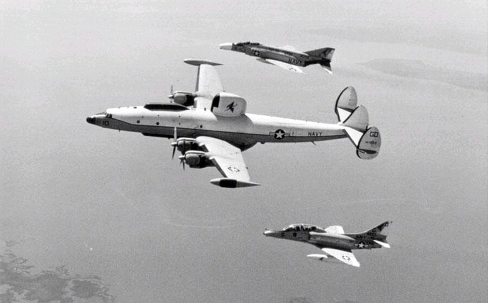 nhungdoicanh: Lockheed EC-121 Warning Star