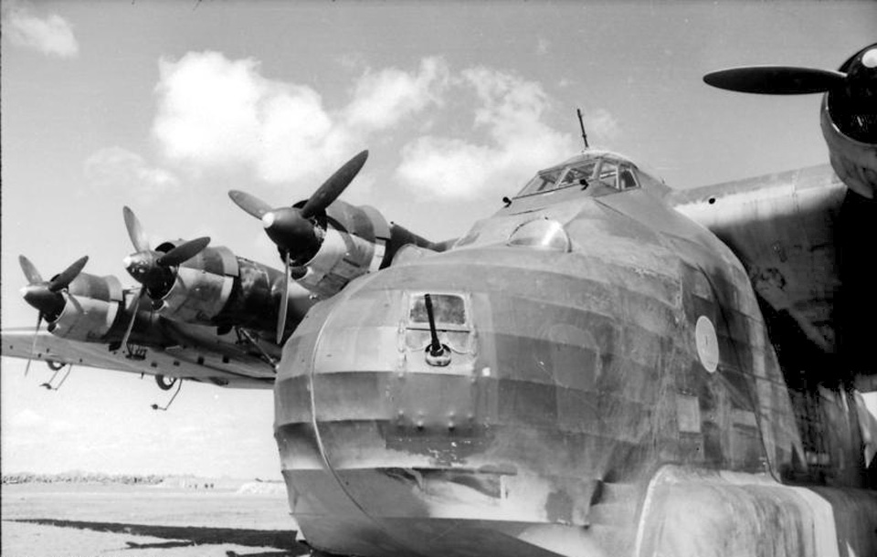 nhungdoicanh: Messerschmitt Me-323 Gigant