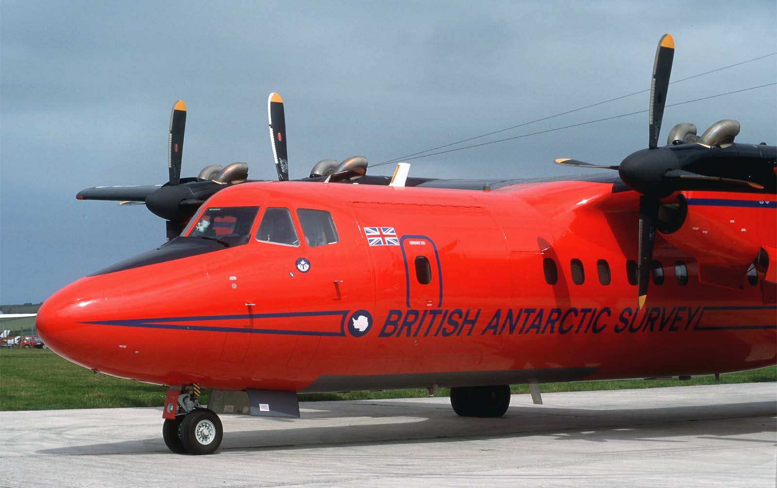 nhungdoicanh: de Havilland Canada DHC-7 Dash 7
