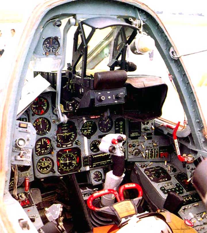 nhungdoicanh: Sukhoi Su-39