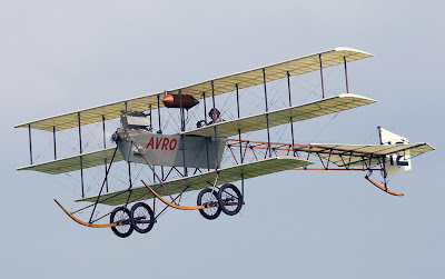 nhungdoicanh II: Roe Triplane (Avro Triplane)