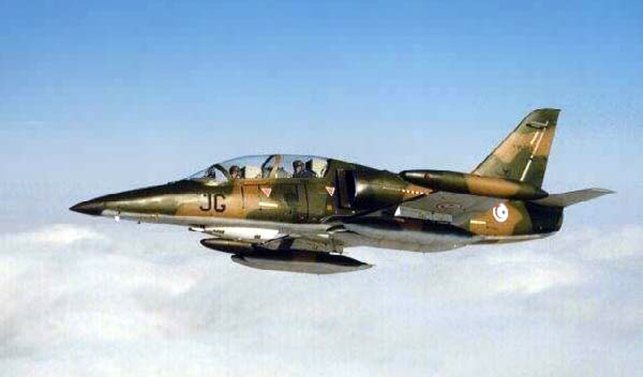 nhungdoicanh: Aero L-59 Super Albatros