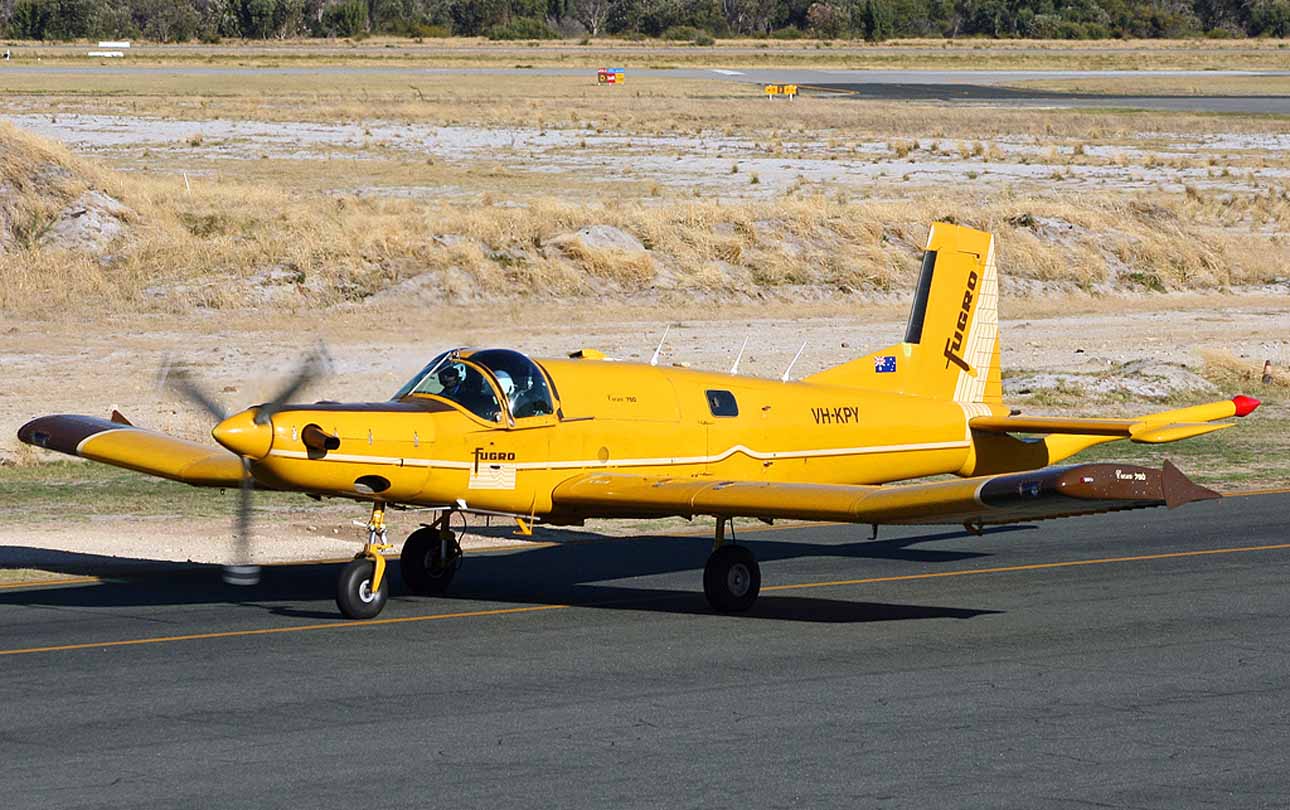 nhungdoicanh: PAC Fletcher Fu-24