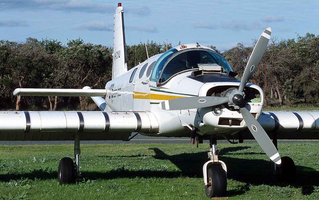 nhungdoicanh: PAC Fletcher Fu-24