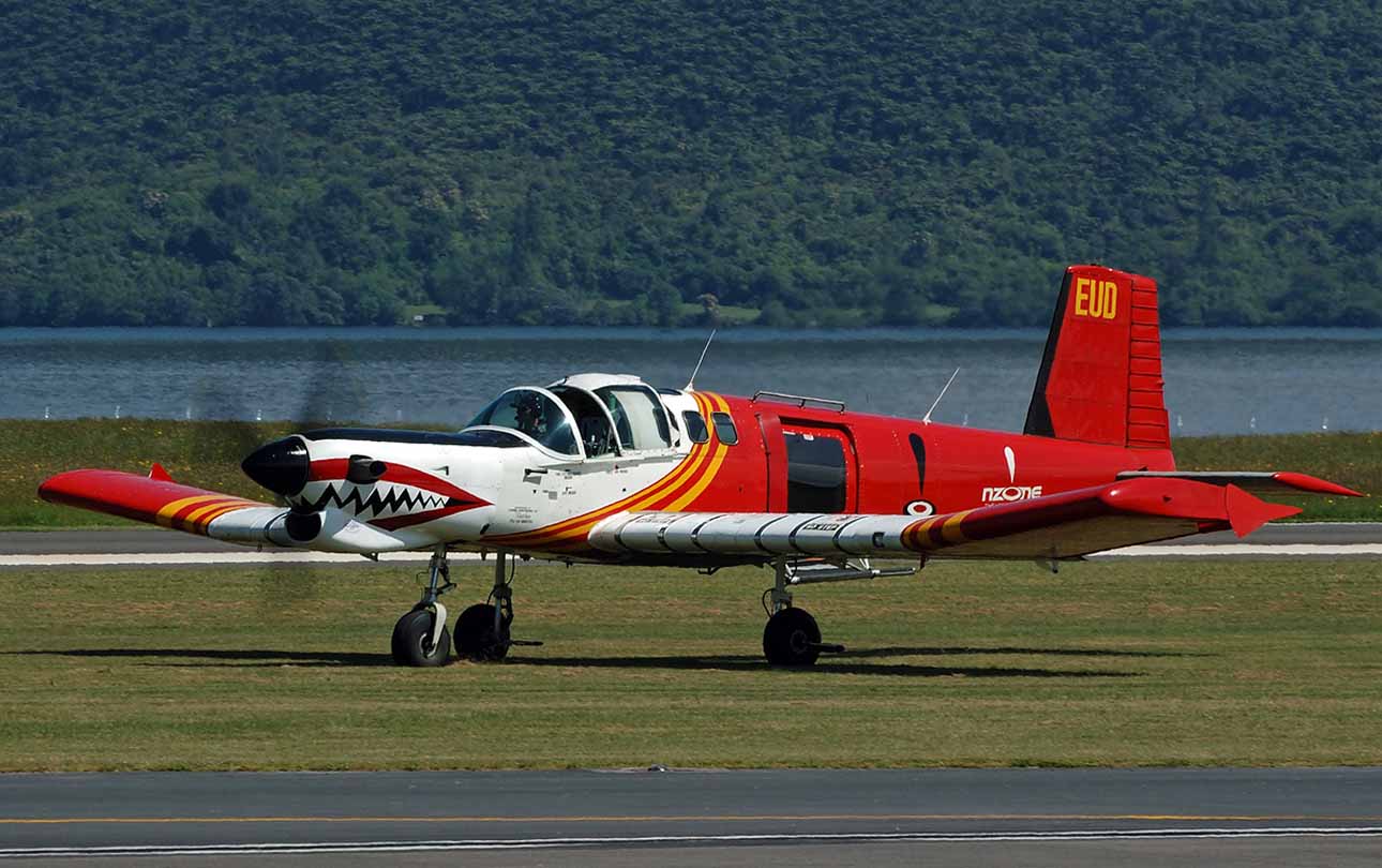 nhungdoicanh: PAC Fletcher Fu-24