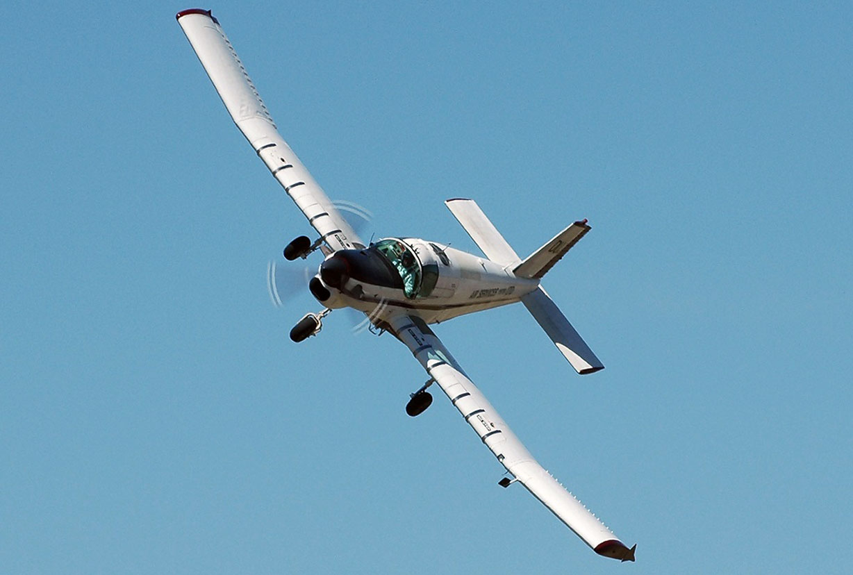 nhungdoicanh: PAC Fletcher Fu-24