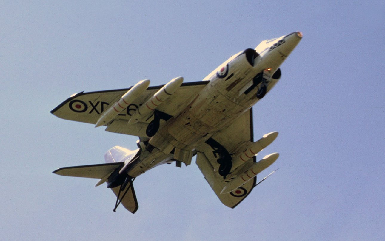 nhungdoicanh: Chiến đấu cơ ANH