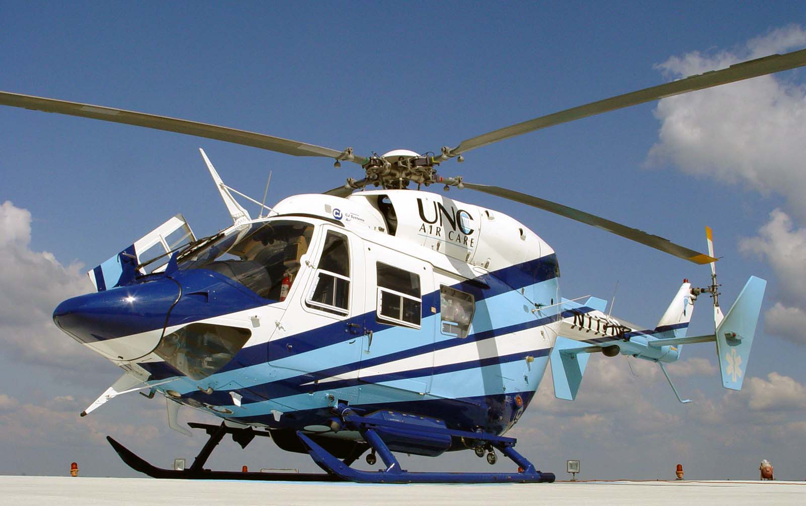 nhungdoicanh: MBB-Kawasaki BK-117