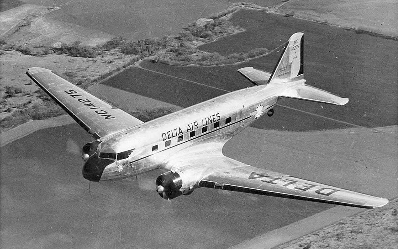 nhungdoicanh: Douglas DC-2