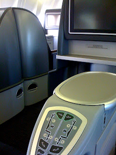 VA to VN: Business Pods on United Airlines