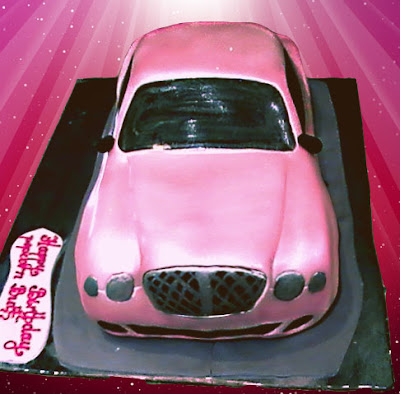 Sweeter Living: Cakes from Dubai on a Pink Saturday