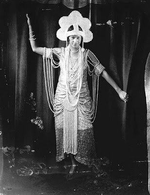 Suzanne In the City - This is me: FASHION: African American Flappers!