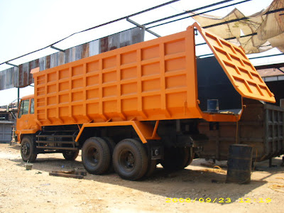 DEALER TRUCK MITSUBISHI: Gambar Tronton 6x4 dan Spec.Mesin