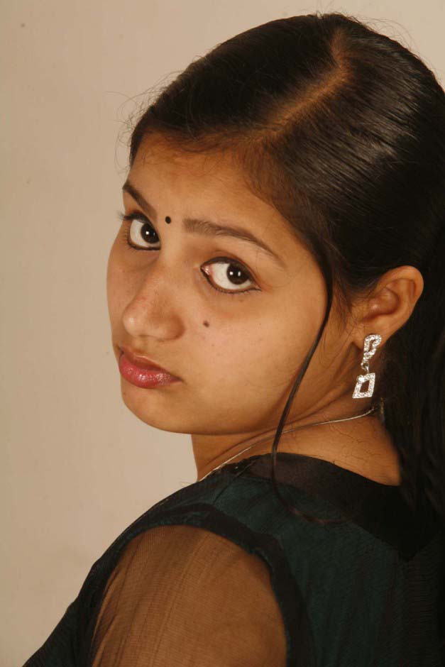 Bollyworldbits: Swathi Sri