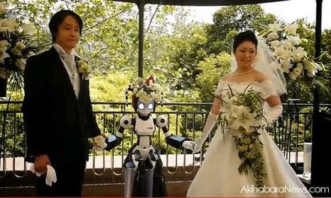 Robot memimpin Upacara Pernikahan di Jepang - Boku no Blog