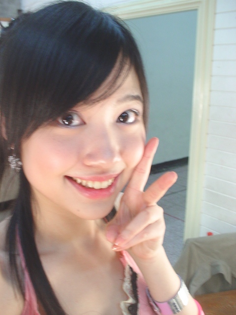 HotCurse辣の咒語: Wretch girl無名美女（16）—— 「台大13妹」之「護理咩」