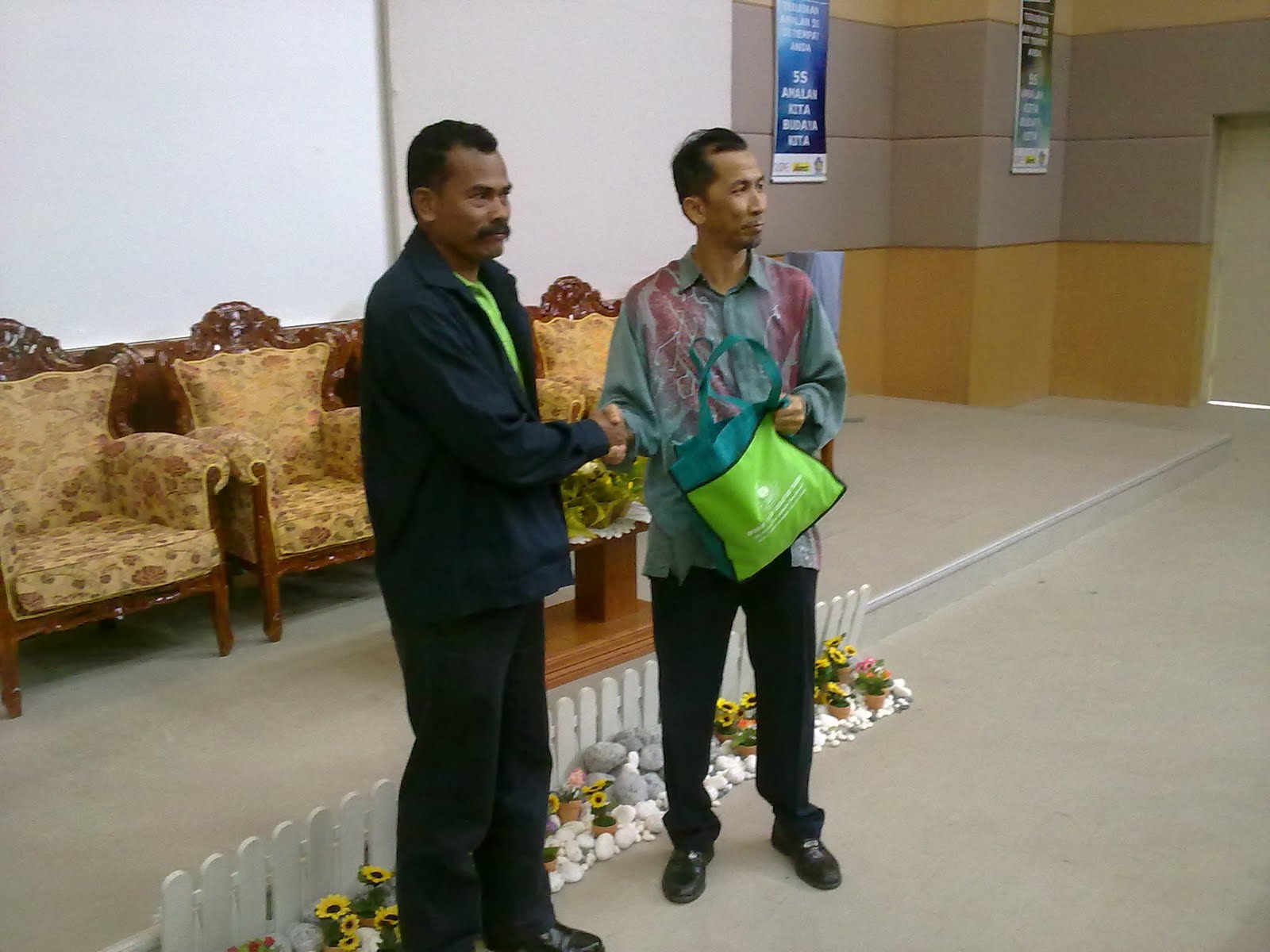 5S IKML: Lawatan Benchmarking 5S MRSM Tun Ghafar Baba, Jasin