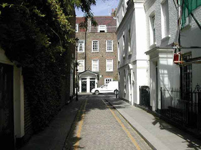 Living in London: Justice Walk , Chelsea