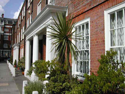 Living in London: Chelsea Square , Chelsea