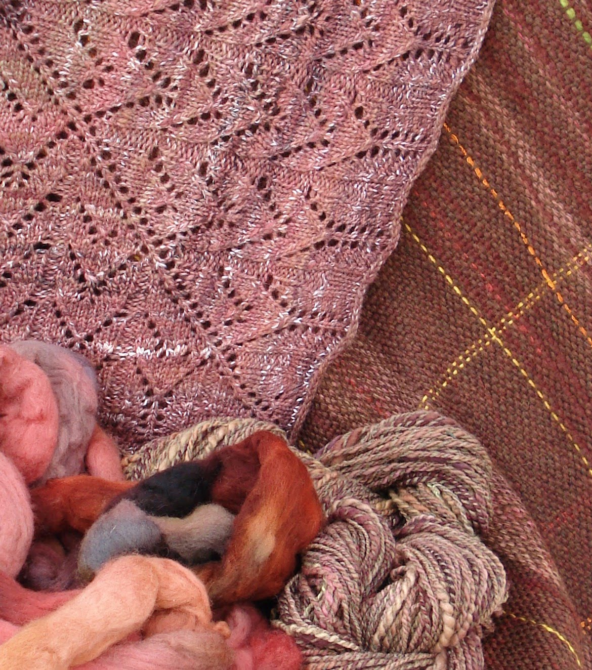 London-Wul Fibre Arts: GROUP EFFORT