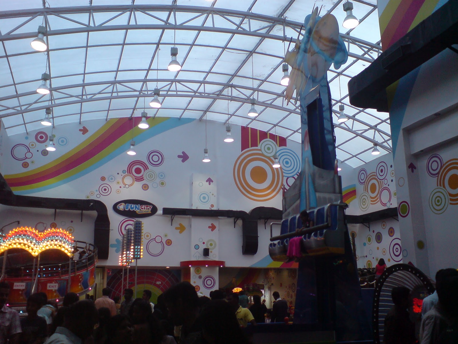 Idhu Namma Chennai: Express Avenue (EA) - A Brand New Mall for Chennai