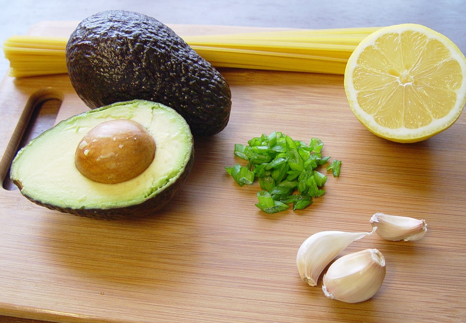 Kitchen Comments: Creamy Avocado Pasta