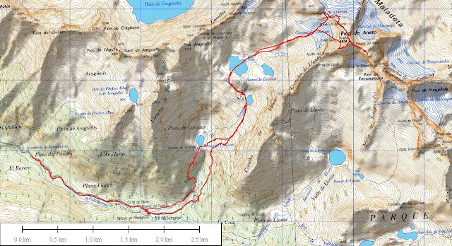 PICO ANETO Y ESPALDA DE ANETO POR EL CORREDOR ESTASEN | Ascensiones a ...