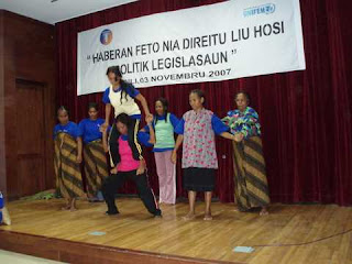 Loron Feto Timor Leste 3 Novembru: KOMEMORASAUN LORON FETO TIMOR LESTE