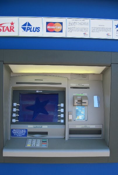 Talande bankomat | Att bo i USA