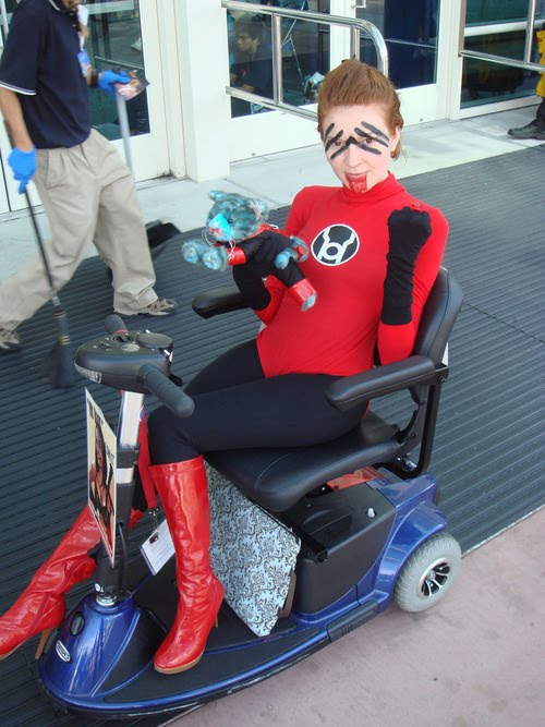 JIMSMASH ! ! !: TUESDAY COSPLAY: RED LANTERNS