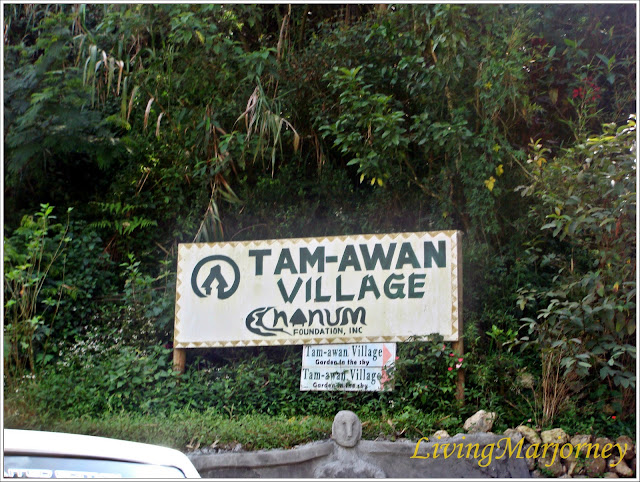 Woman In Digital: Visiting Tam-awan Village Garden in the Sky