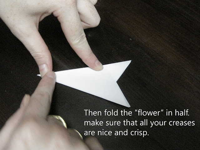 gabrieleacademy.com » How to Make Beautiful Six Pointed Paper Snowflakes