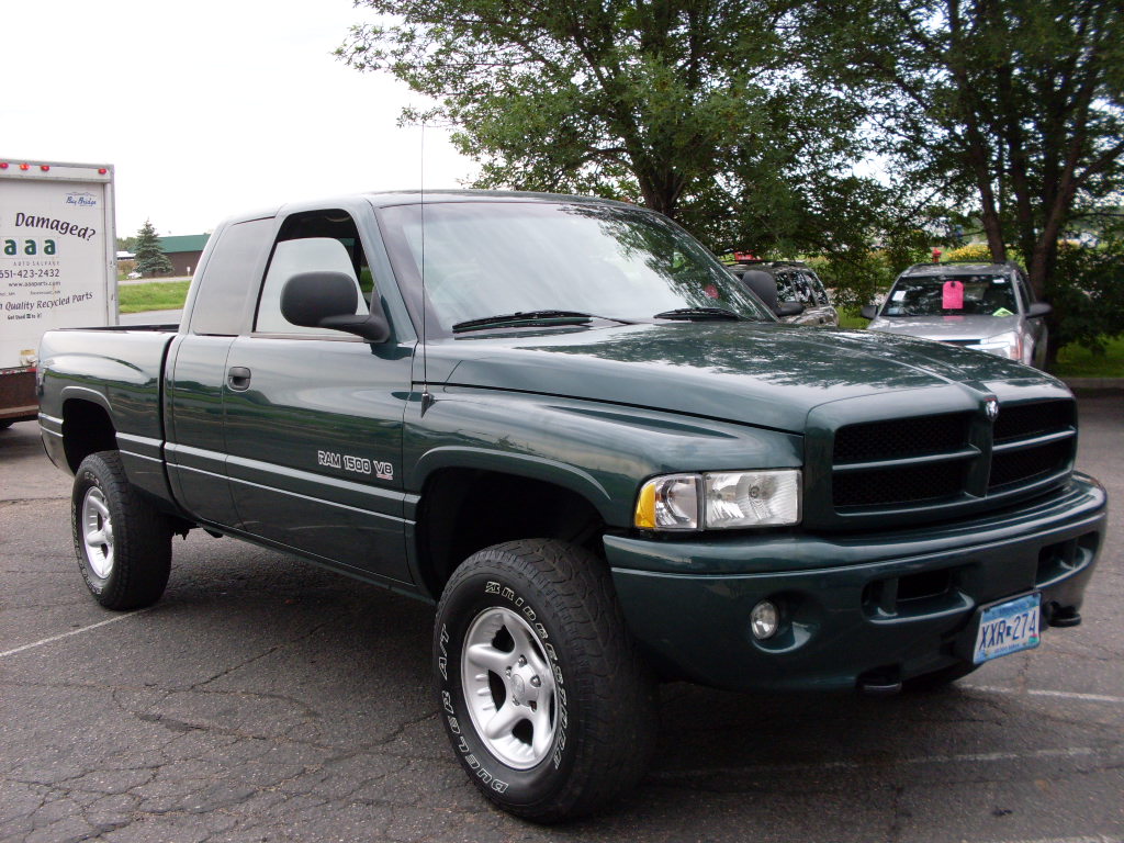 Ride Auto: 2001 Dodge Ram 1500