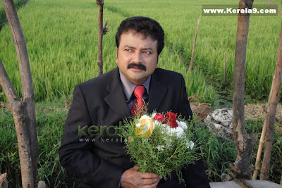 SOUTH INDIAN GALLERY: Malayalam Movie Bhagya Devatha Photos