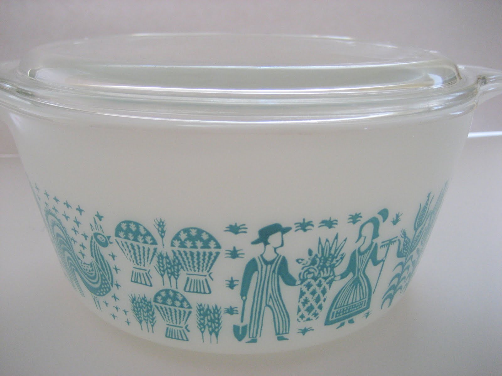 Serendipity Handmade: Vintage Thingies Thursday: Pyrex Love