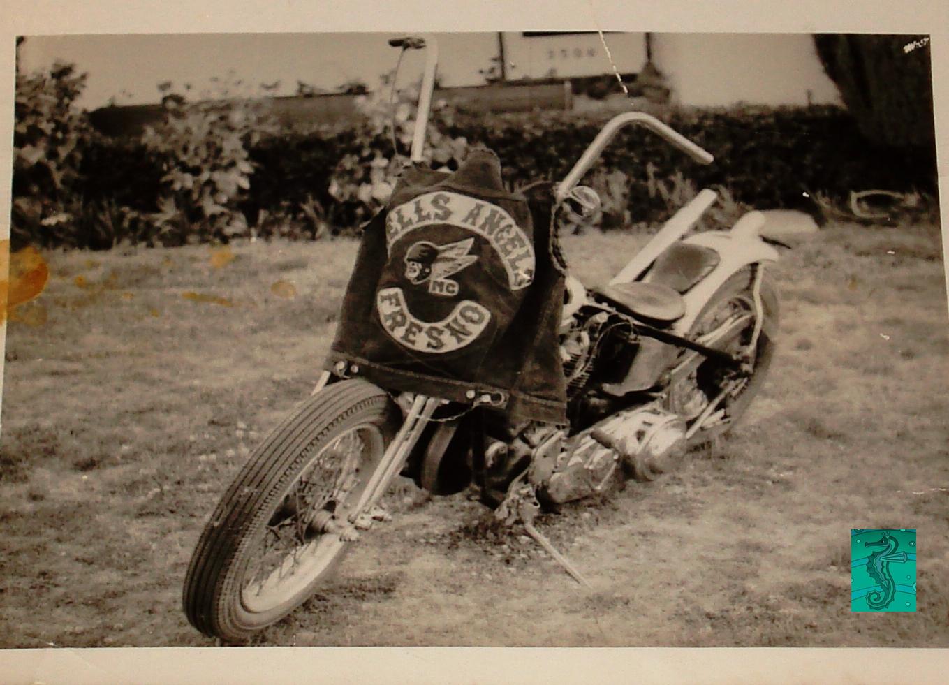 Nostalgia on Wheels: Early 60's Fresno Hells Angels Knuckle Photos!